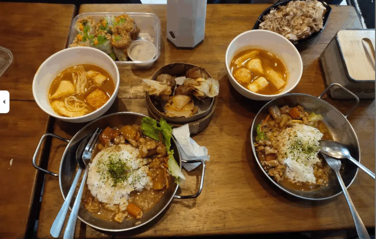 Rasanya Juara, Jajanan Viral Jatinangor Ramai Diburu di Janari ...