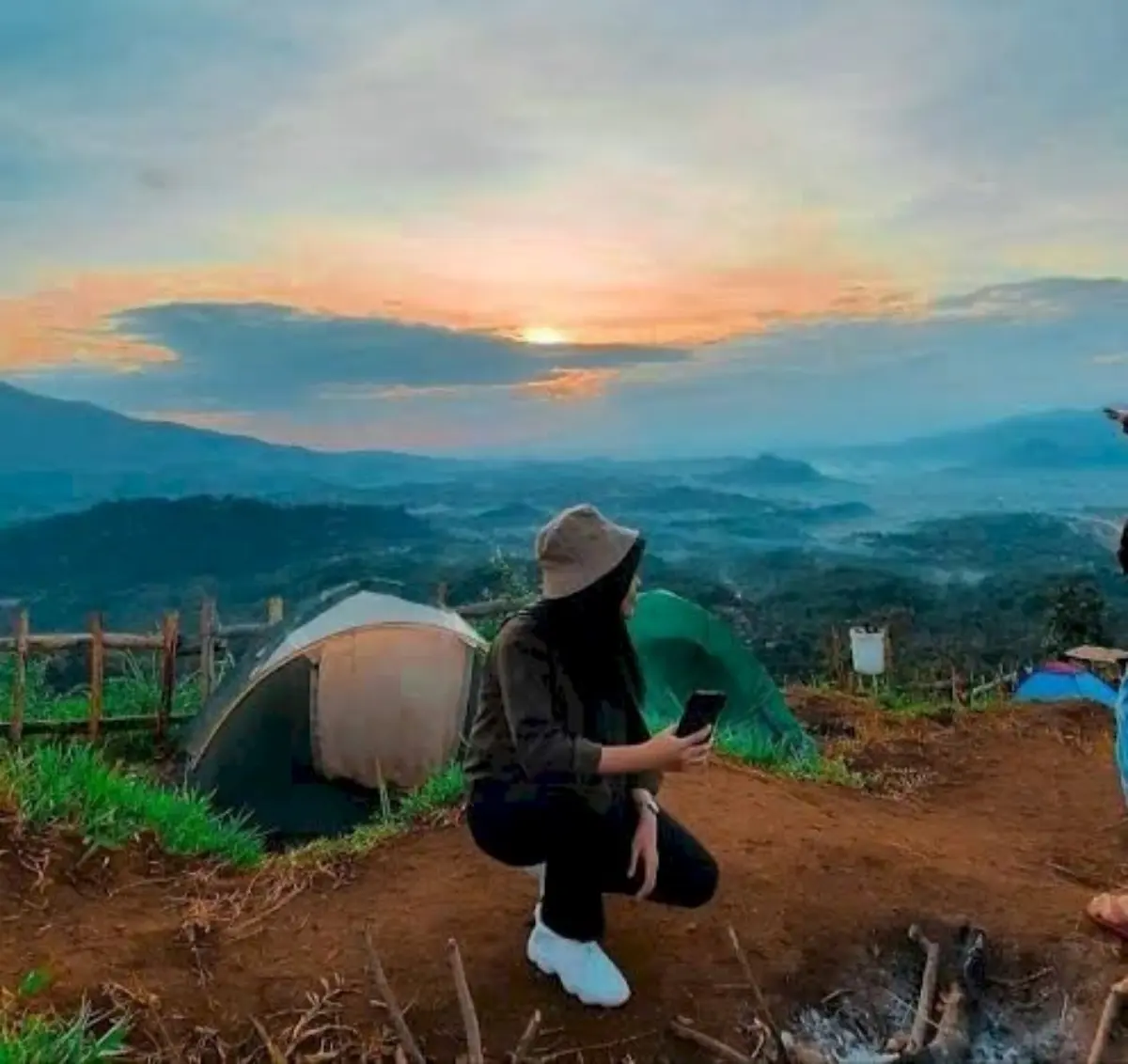 5 Keunggulan yang Bikin Kamu Ingin Menginap di Sangiang Camp – Sumedang ...
