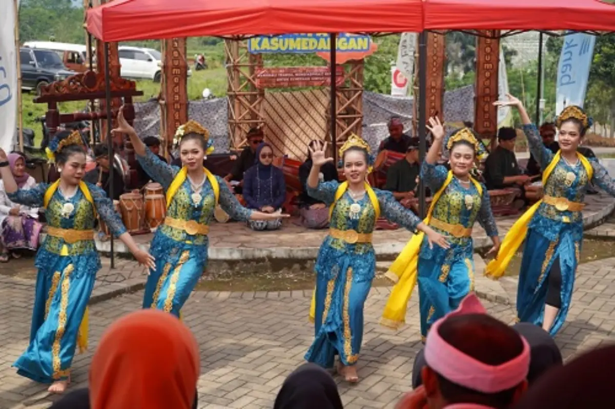Geoteater Rancakalong jadi Panggung Hidup Budaya Sumedang, Tradisi ...