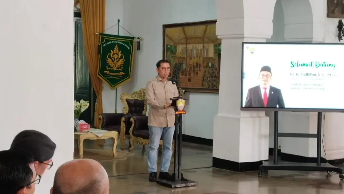 Menteri Kebudayaan Terpukau, Keraton Sumedang Larang Dinilai Simpan ...